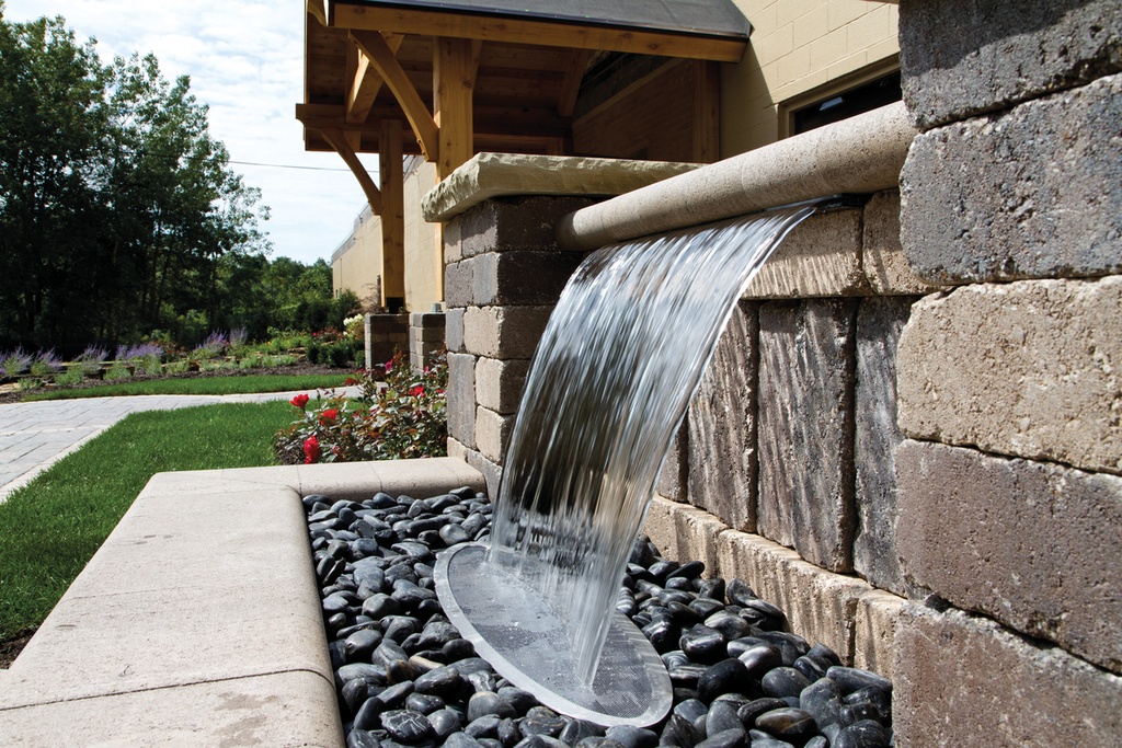 Silent Splash pour cascade - OASE | La Plaine